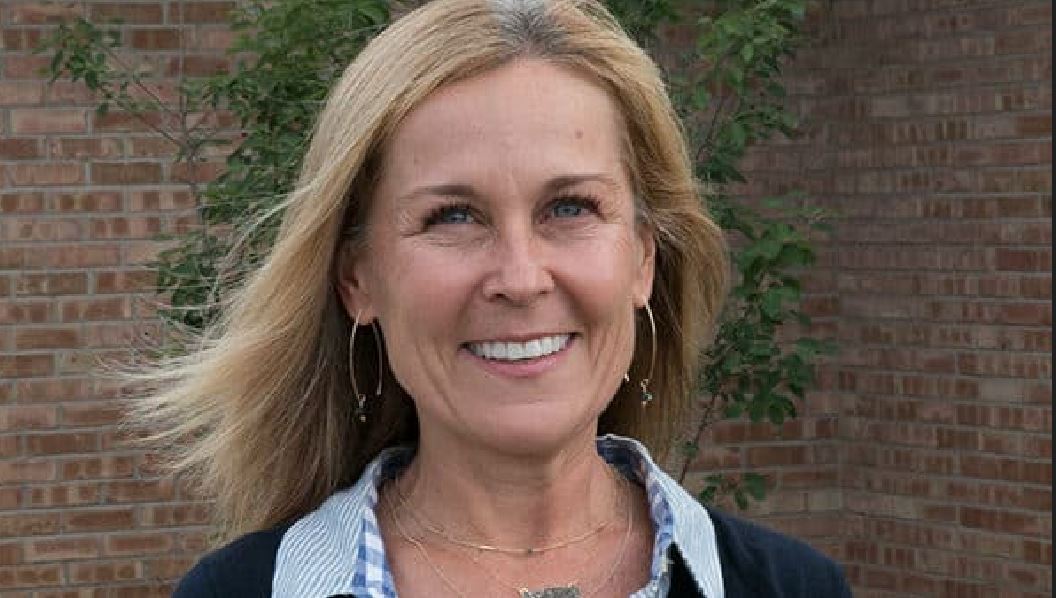 JOB(S) WELL DONE, TRUSTEE COLLEEN KONICEK HANNIGAN! | The Barrington ...